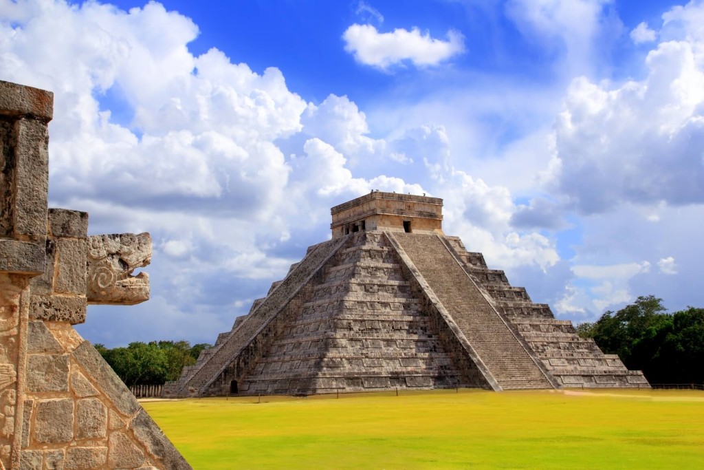 Cheap Flights To Cancun (CUN) | 2026 Deals, Routes & Tips