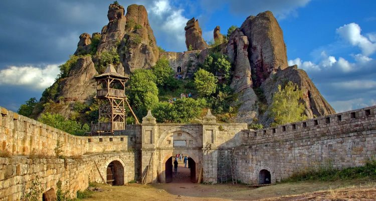Bratislava, Slovakia to Sofia, Bulgaria for only €18 roundtrip (Jan dates)