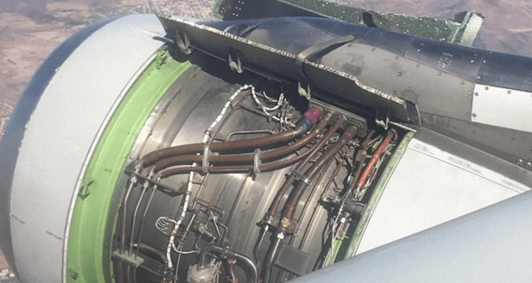 American Airlines Engine Cover Ripped off in Mid-air