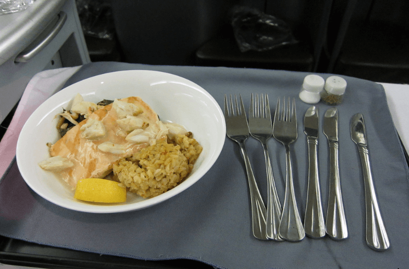 United Airlines releases cookbook so you can eat plane food at home