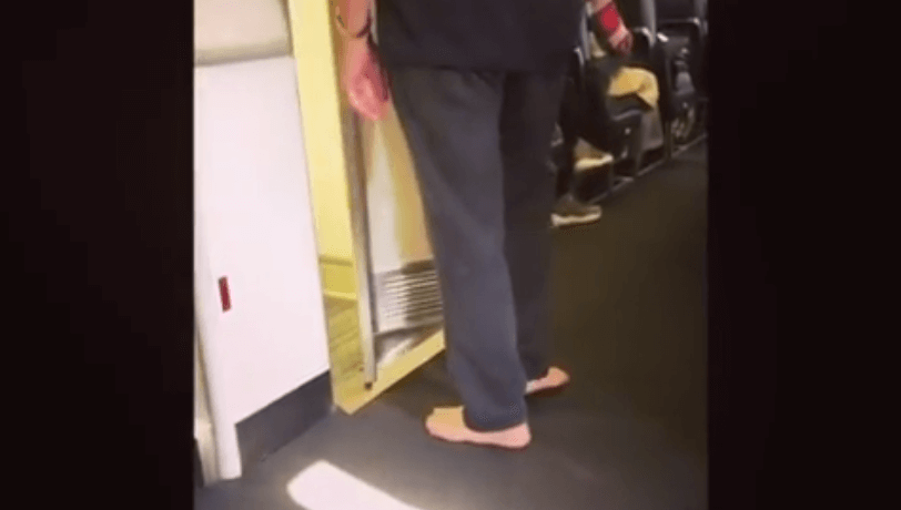 Video of man using plane toilet barefoot sparks online debate