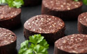 Manchester Food Guide – What to Eat, Local Dishes & Dining Tips (2026)