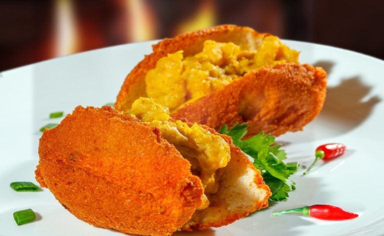 Salvador Food Guide – What to Eat, Local Dishes & Dining Tips (2026)