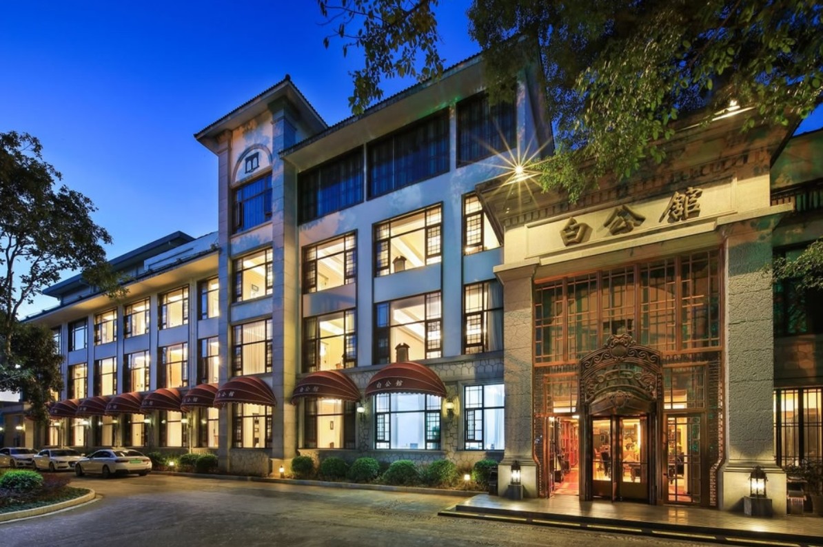 5* The White House Hotel in Guilin, China for only $56 USD per night